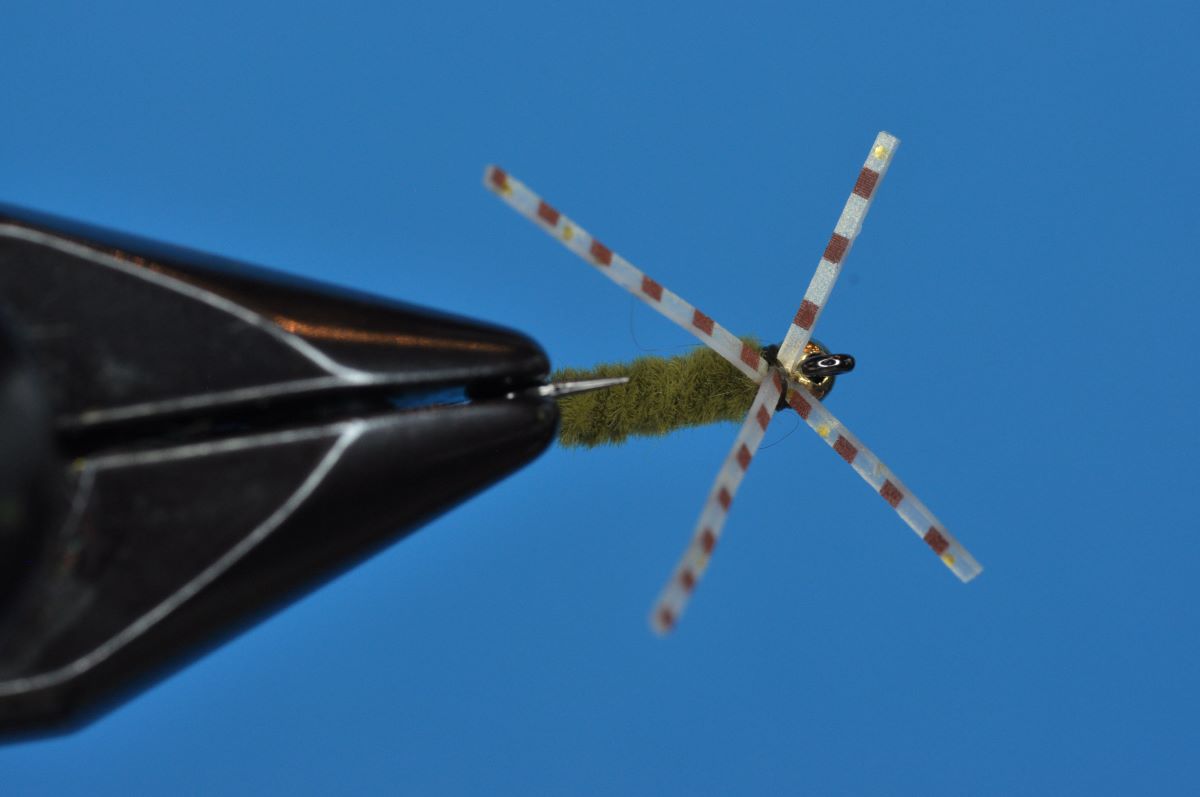 Cap Spider Fly Step-by-Step - The Fat Fingered Fly Tyer