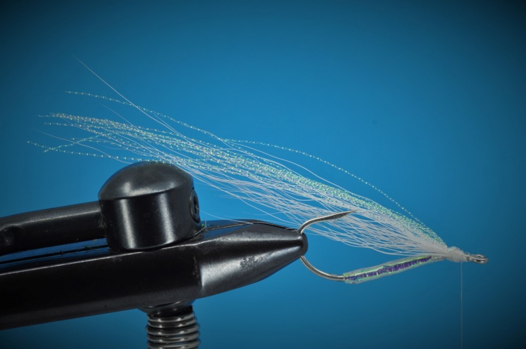 Bendback Minnow Fly Step-by-Step - The Fat Fingered Fly Tyer